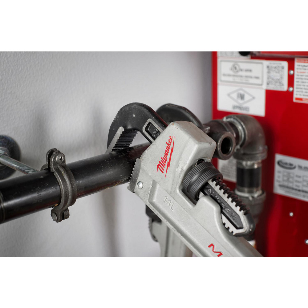 Milwaukee Tool - Pipe Wrenches; Maximum Pipe Capacity (Inch): 2 ...