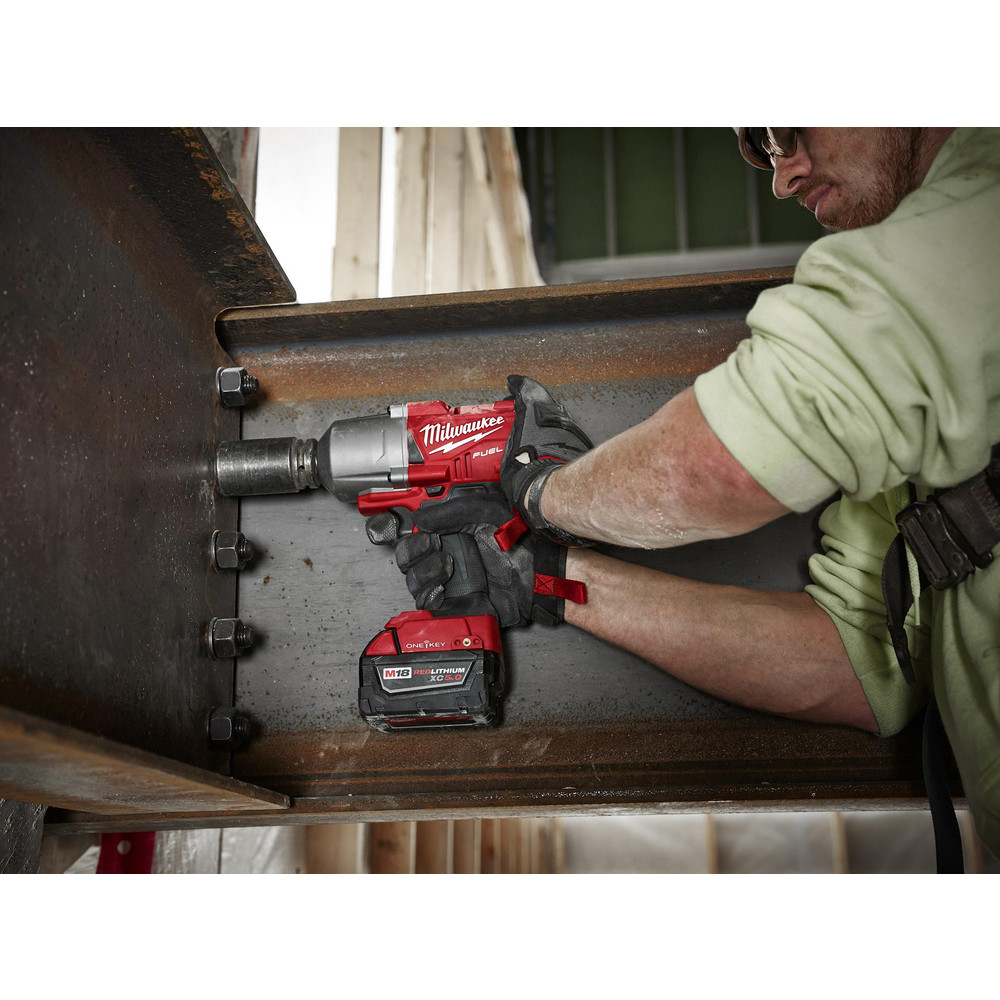 Milwaukee Tool - M18 FUEL™ w/ ONE-KEY™ High Torque Impact Wrench 1/2 ...