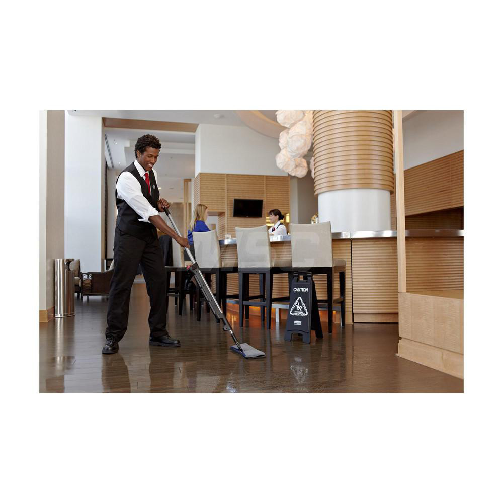 Rubbermaid - HYGEN PULSE Microfiber Spray Mop Kit, with Handle, 18 inch ...