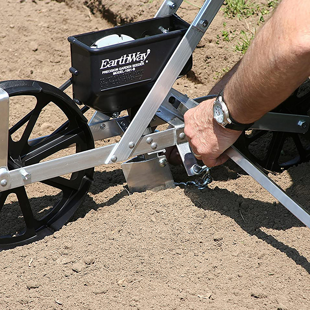 Earthway - Landscape Spreaders: Spreader Type: Hopper Spreader; Handle ...