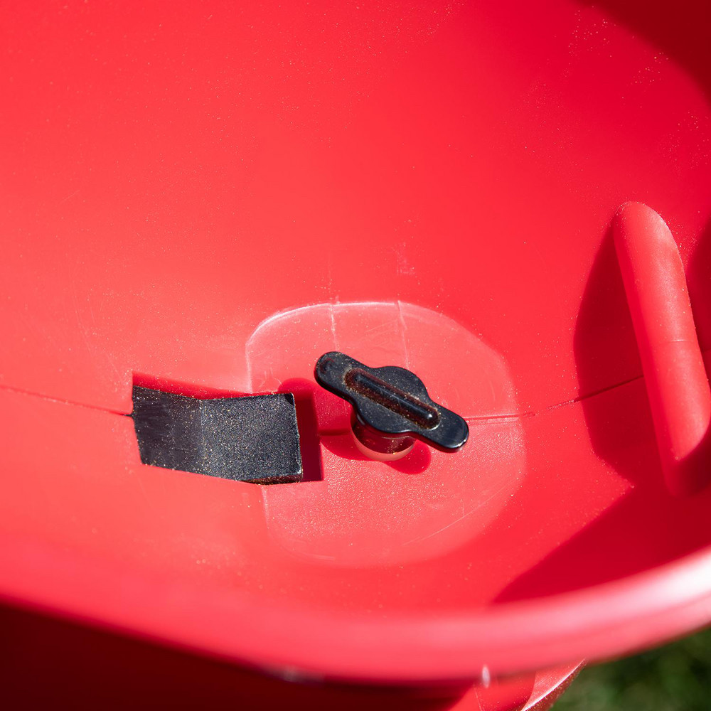 Earthway - Landscape Spreaders: Handheld, Loop, None | MSC Direct