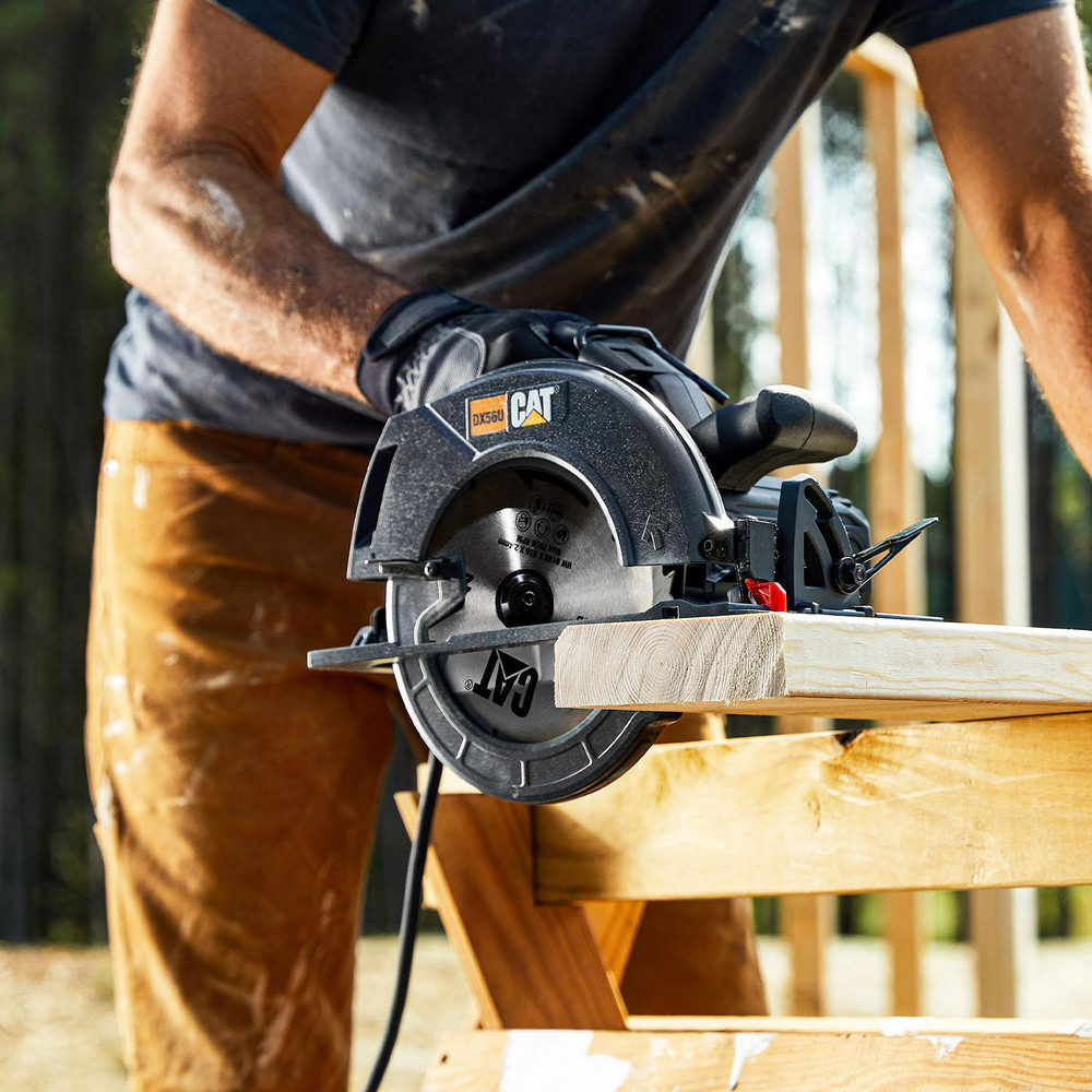 CAT - Electric Circular Saws: Amperage: 15.0 A; Blade Diameter ...