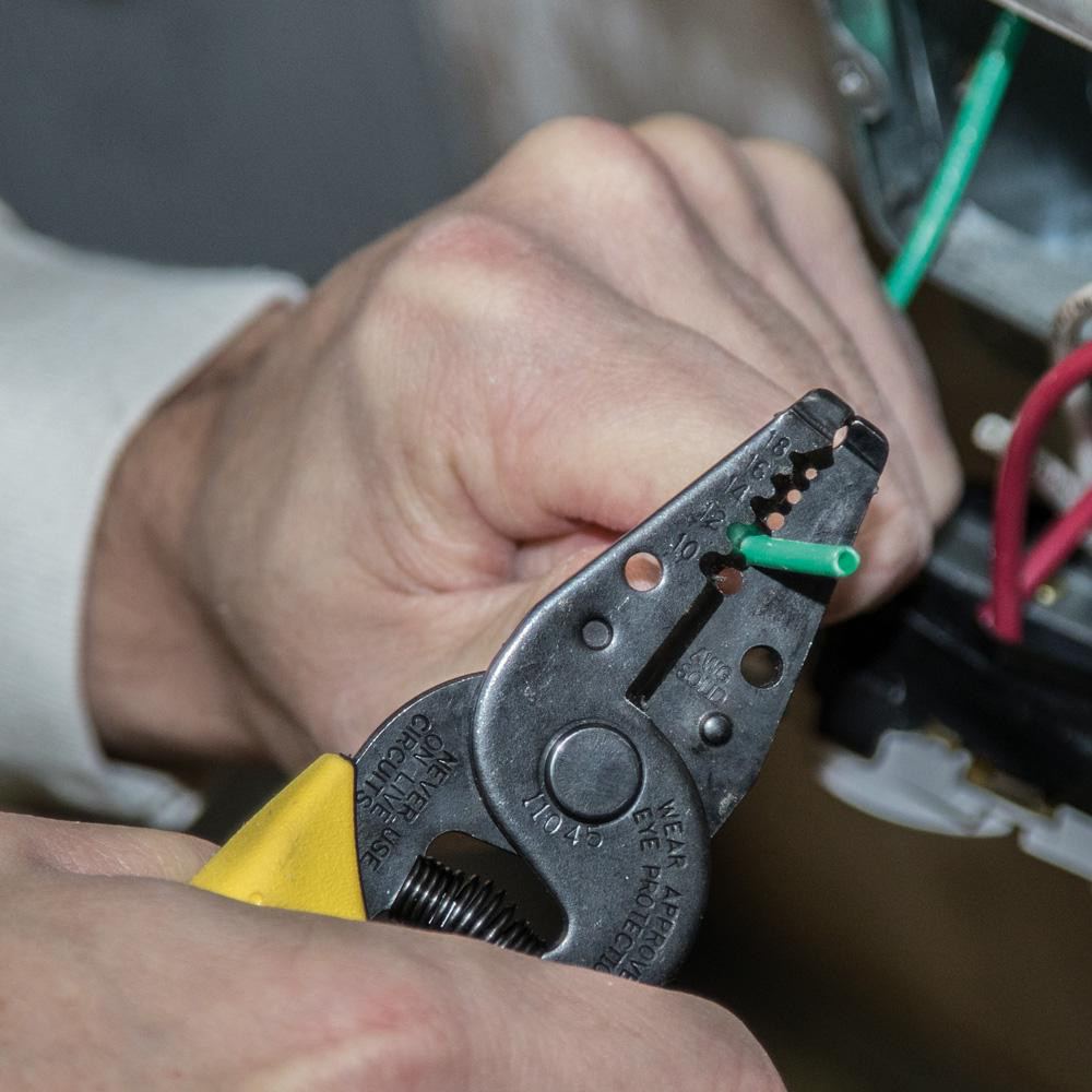 Klein Tools - Electrician's Tool Set: 28 Pc | MSC Direct